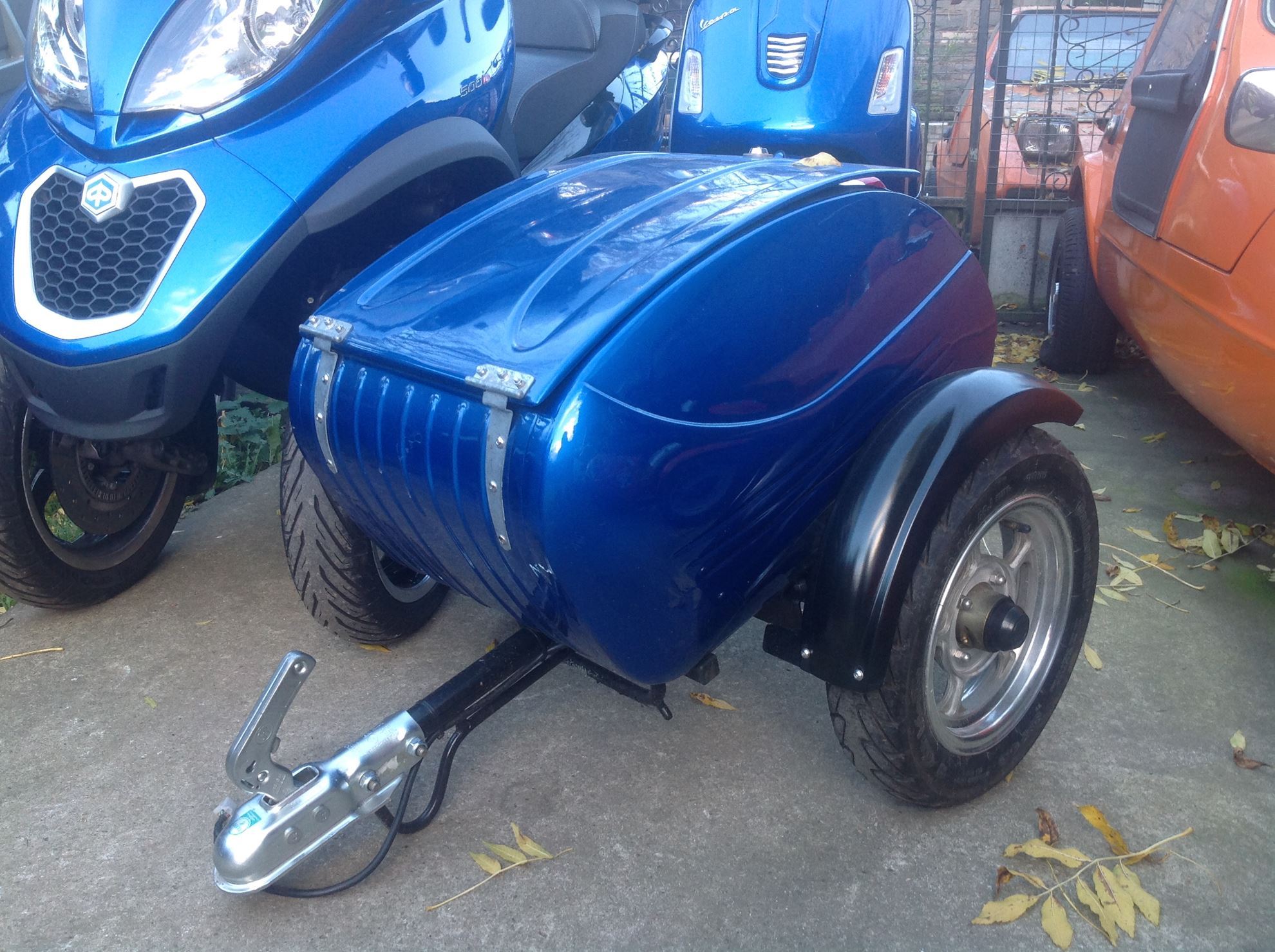 A 57 TOWING. Pav Trailer