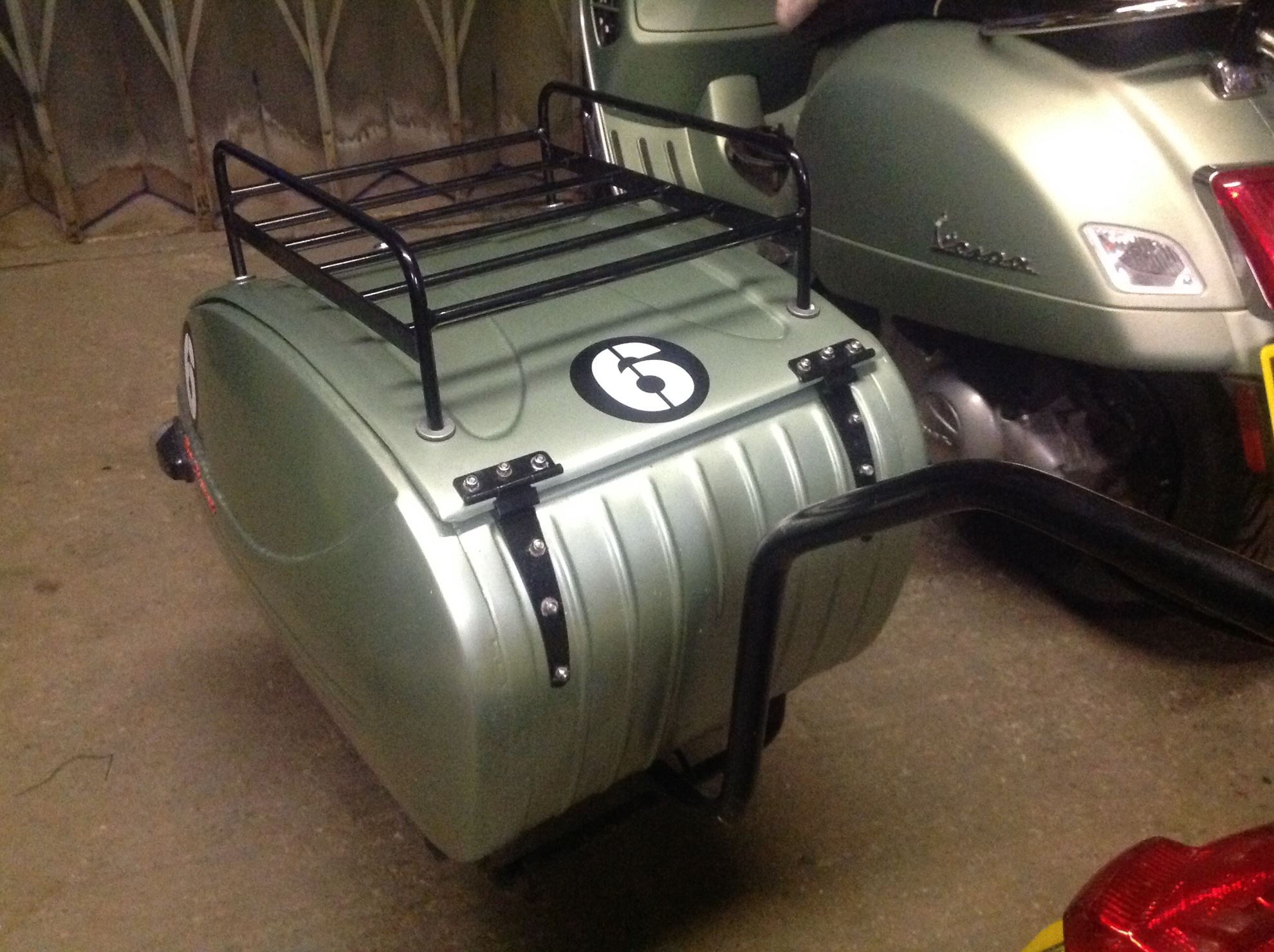 A 57 TOWING. Pav Trailer