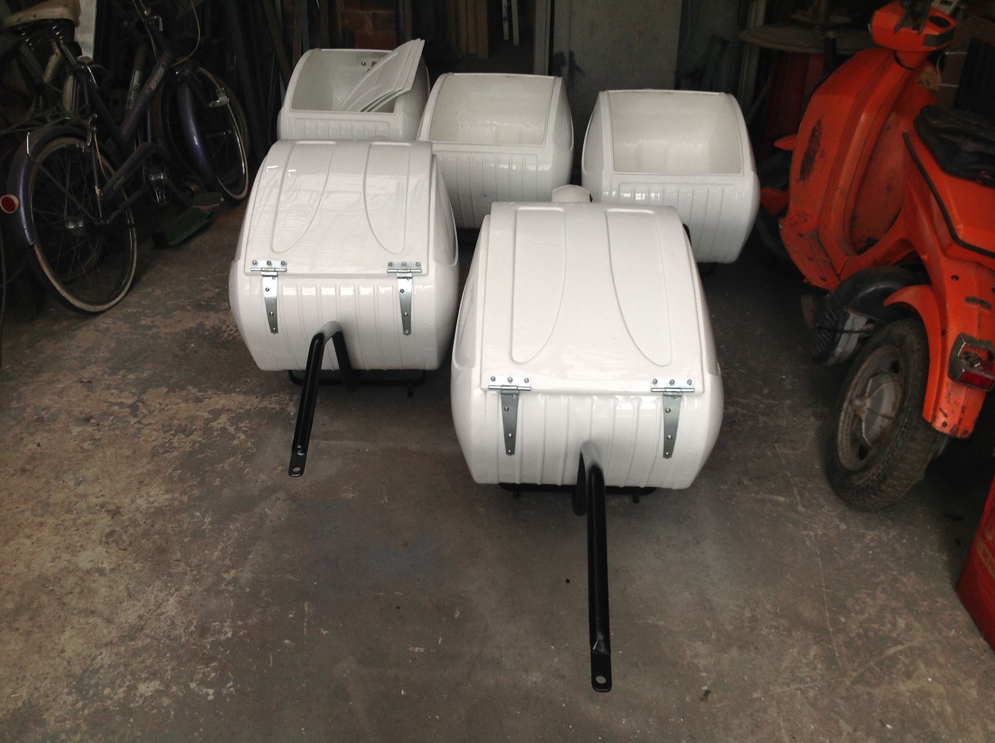 A 57 TOWING. Pav Trailer