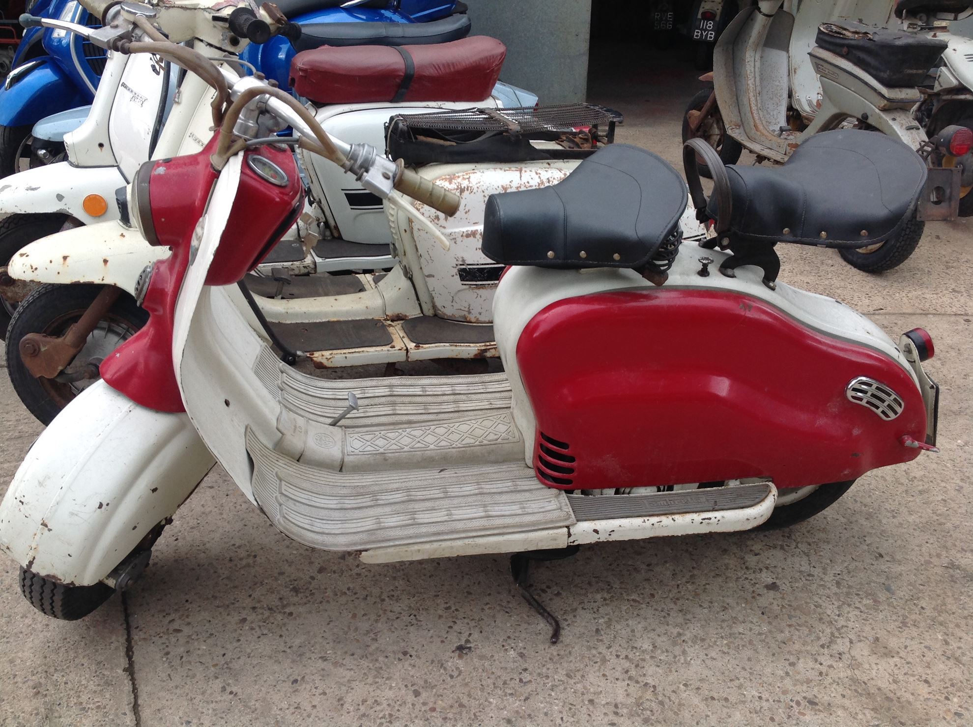 A 57 TOWING. Lambretta LD 150 - SOLD