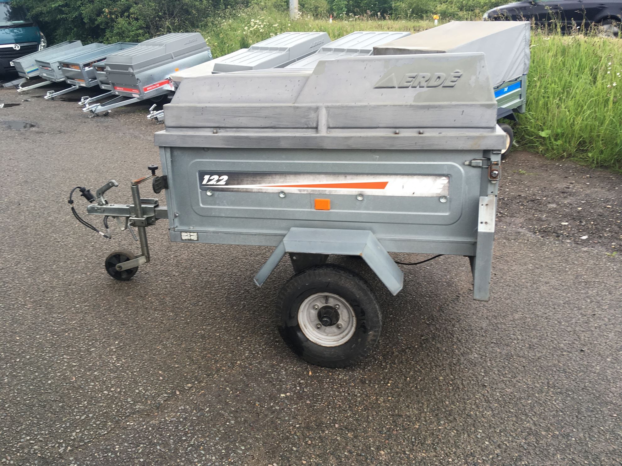 A 57 TOWING. Erde122 with Lockable Lid