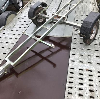 A 57 TOWING. BIKE/SCOOTER TRAILERS